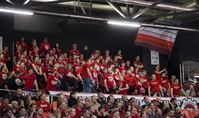 „Ryto“ fanai piktinasi: „Kiek galima? Šiandien Utena, kas rytoj? Gėda ...